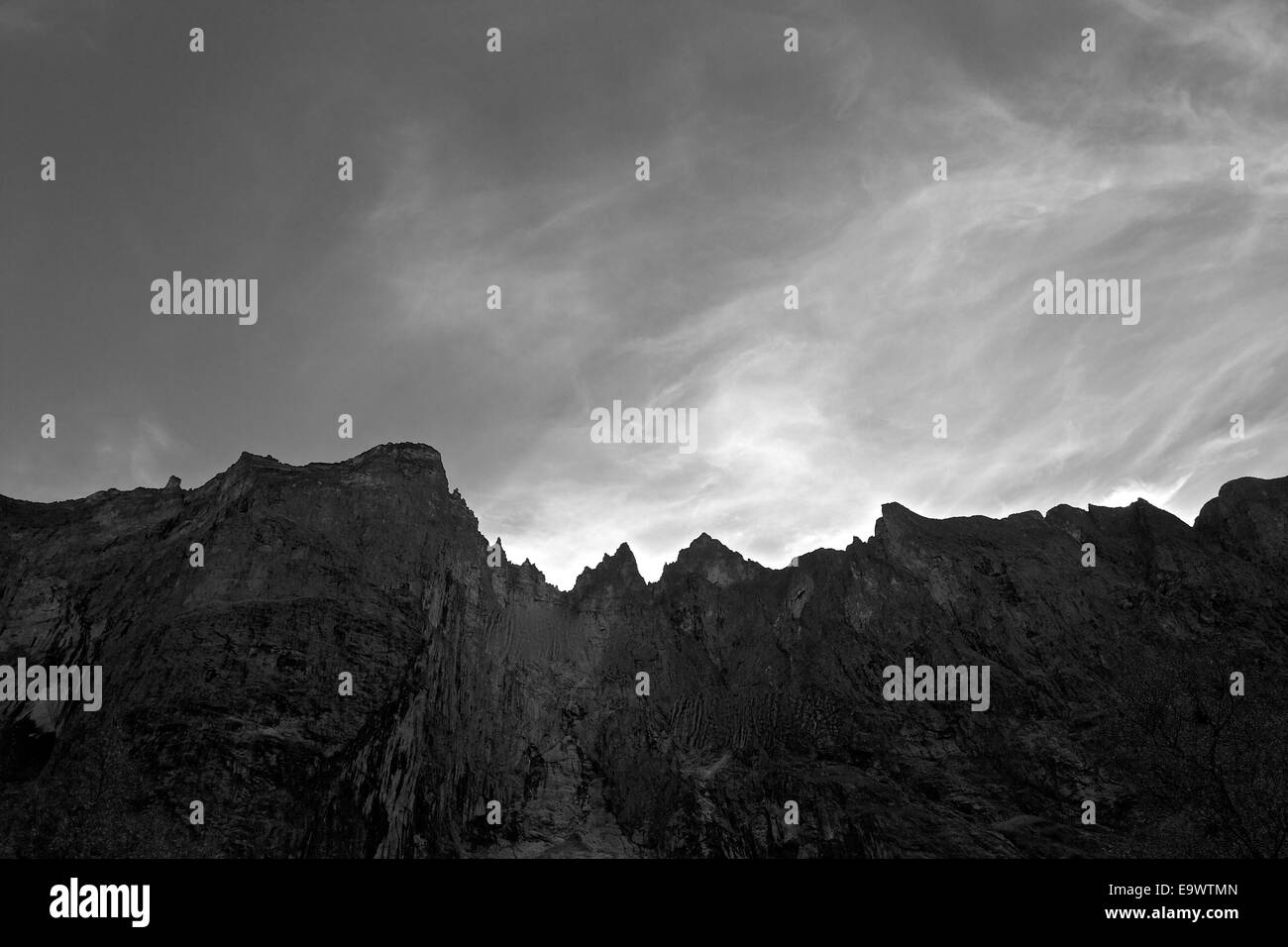 Cliff top edge Black and White Stock Photos & Images - Alamy