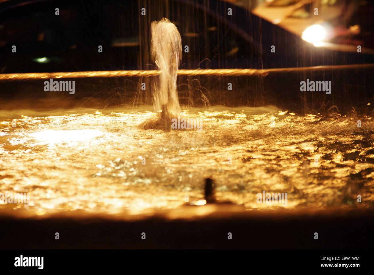 Fountain water flow hi-res stock photography and images - Alamy