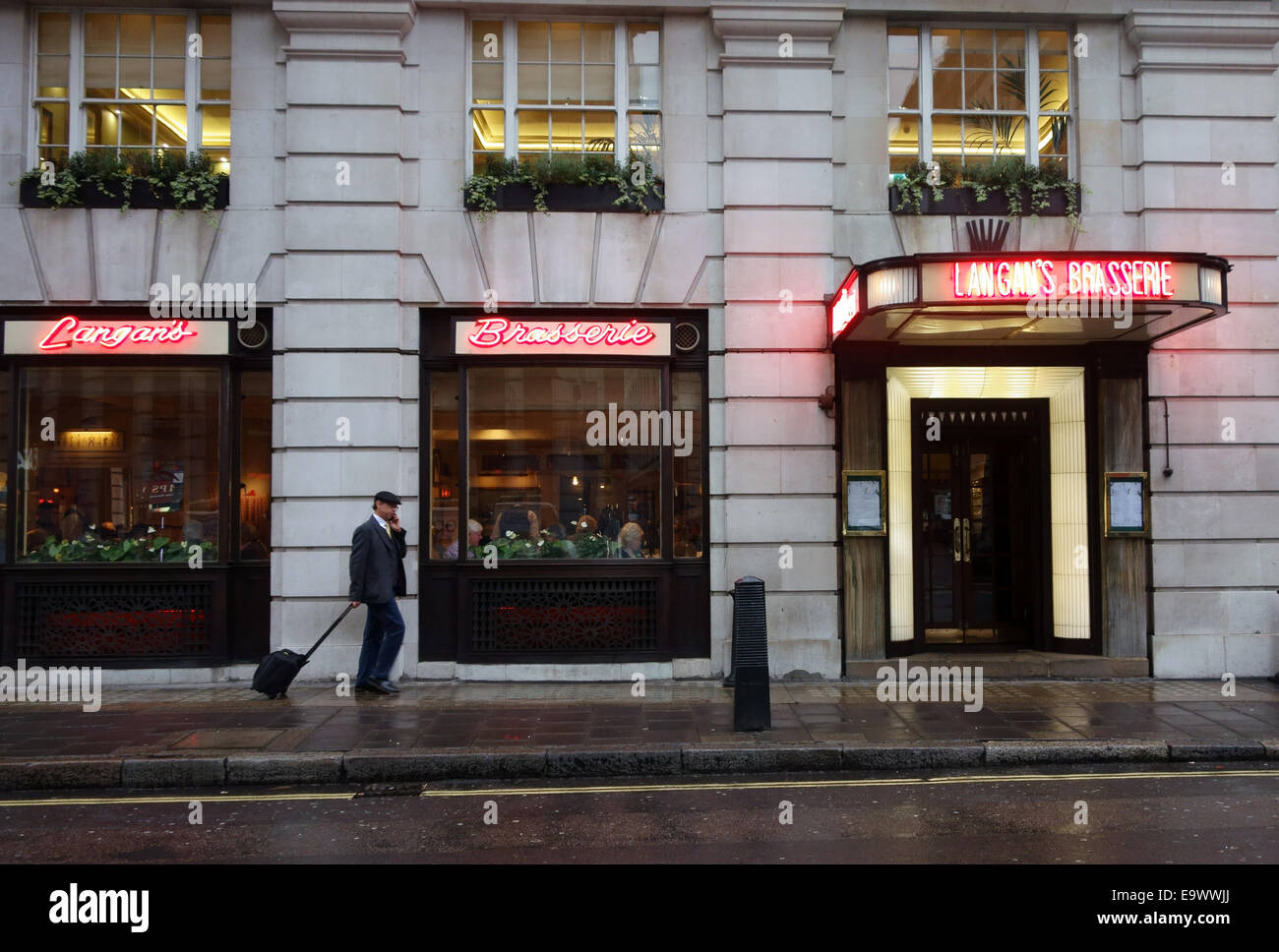 Langan's Brasserie, Mayfair, London Stock Photo - Alamy