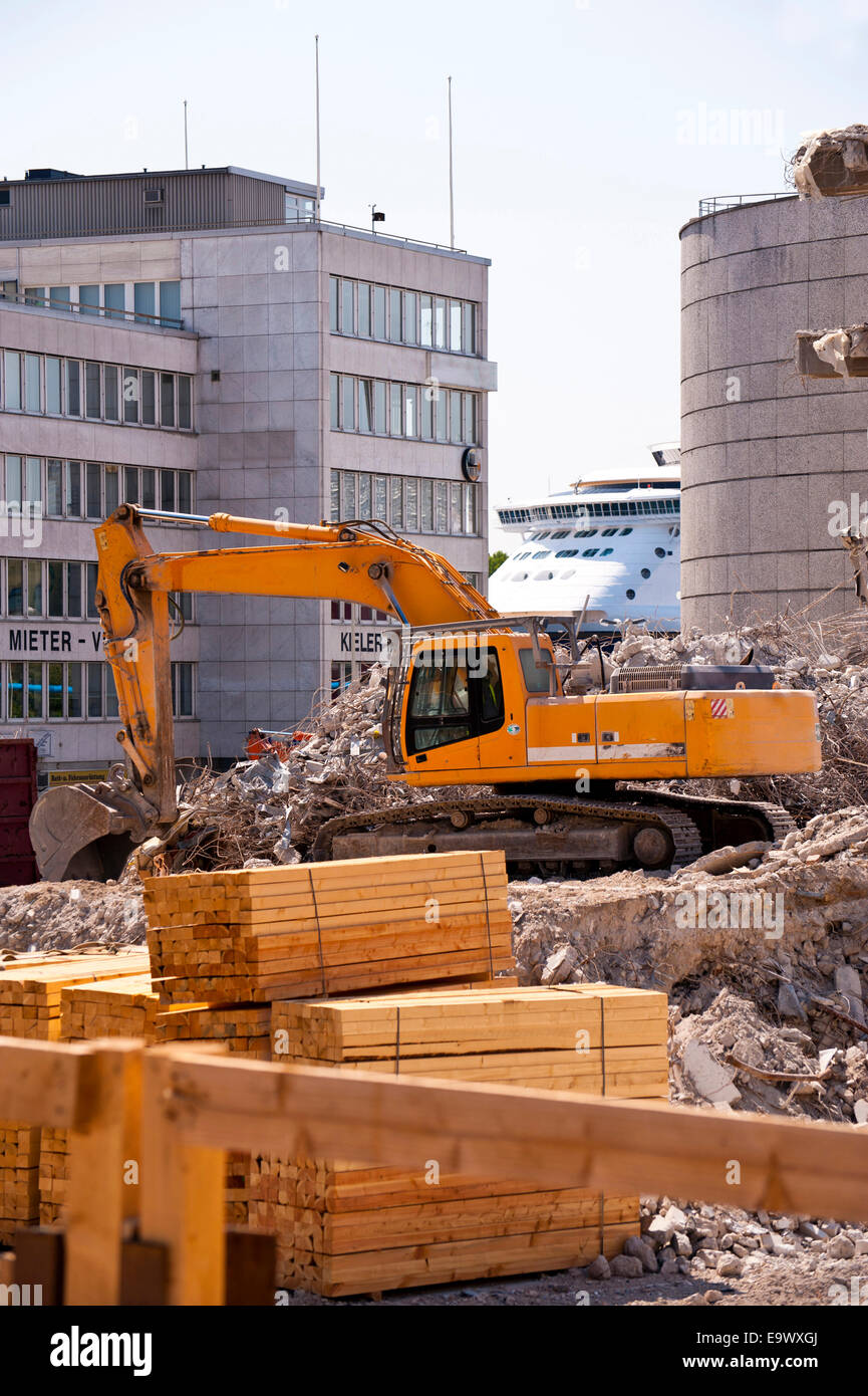 Demolition permit hi-res stock photography and images - Alamy