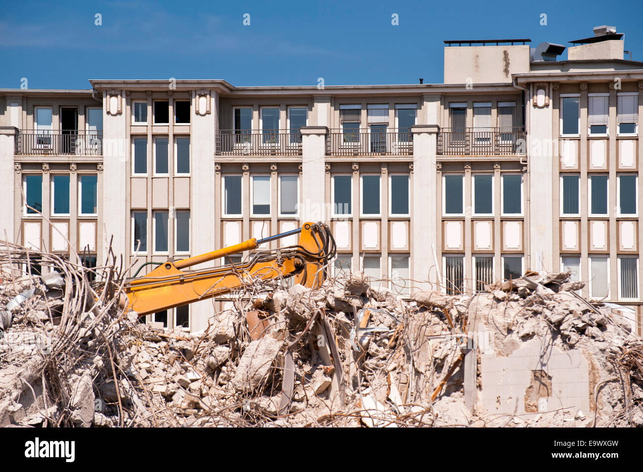 Demolition pear hi-res stock photography and images - Alamy