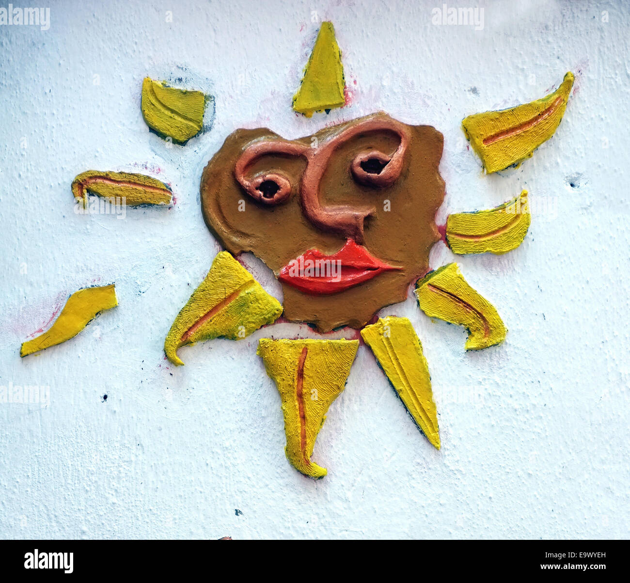 Sun relief on white wall Stock Photo - Alamy