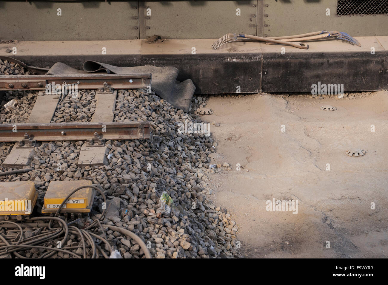 Dead End Railway Track Ostbahnhof Berlin Germany Stock Photo - Alamy