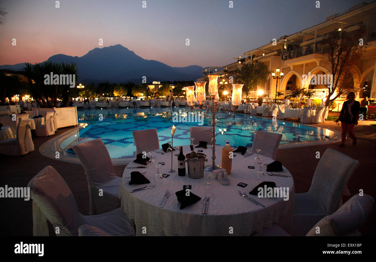 Gala night hi-res stock photography and images - Alamy