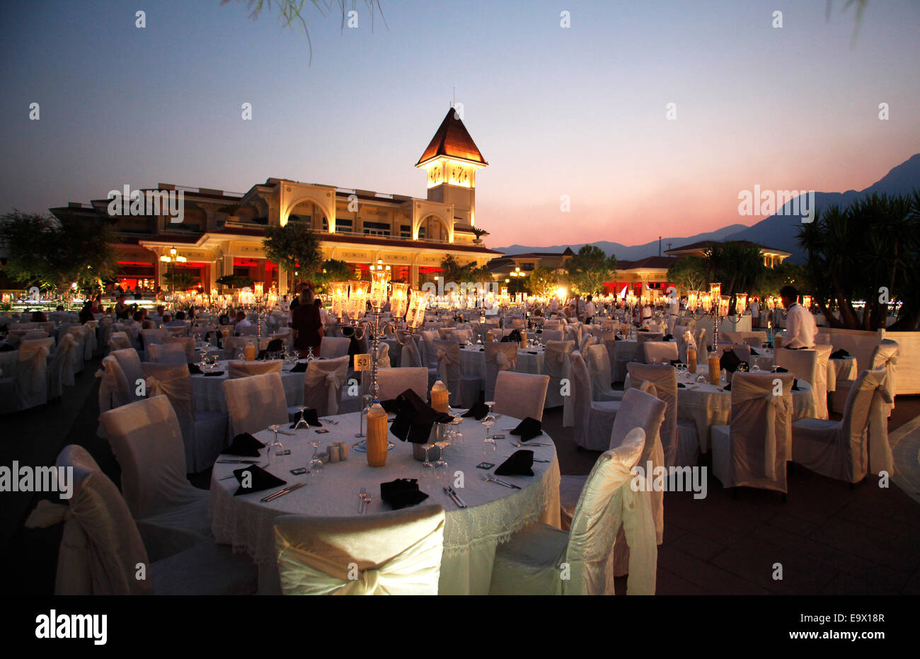 Gala night hi-res stock photography and images - Alamy