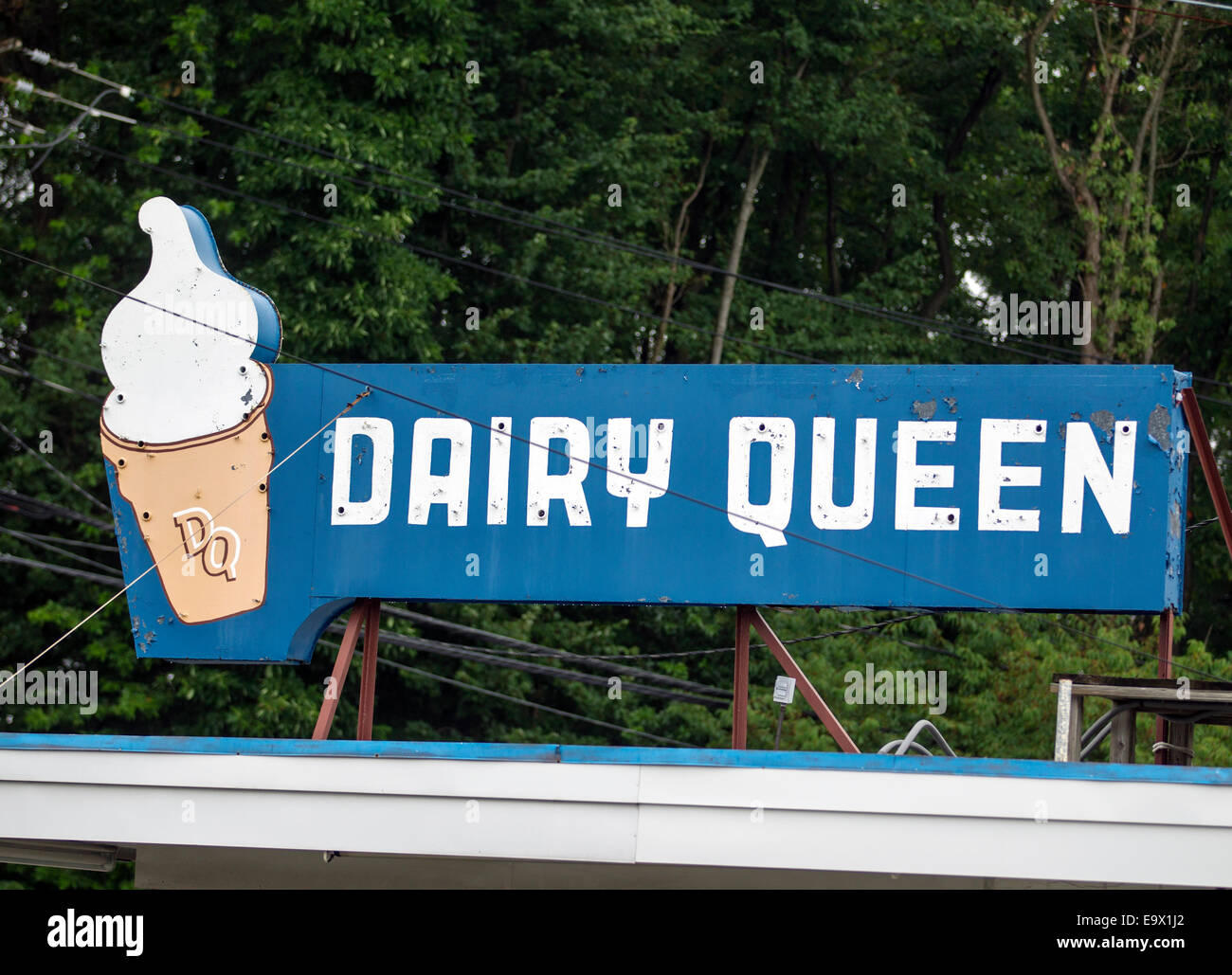 Dairy queen hi-res stock photography and images - Alamy