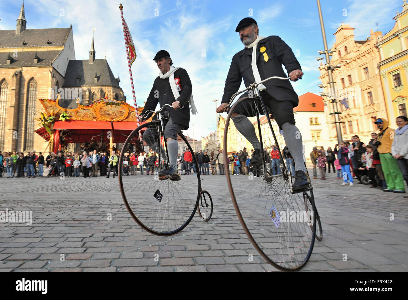 Curiozity hi-res stock photography and images - Alamy