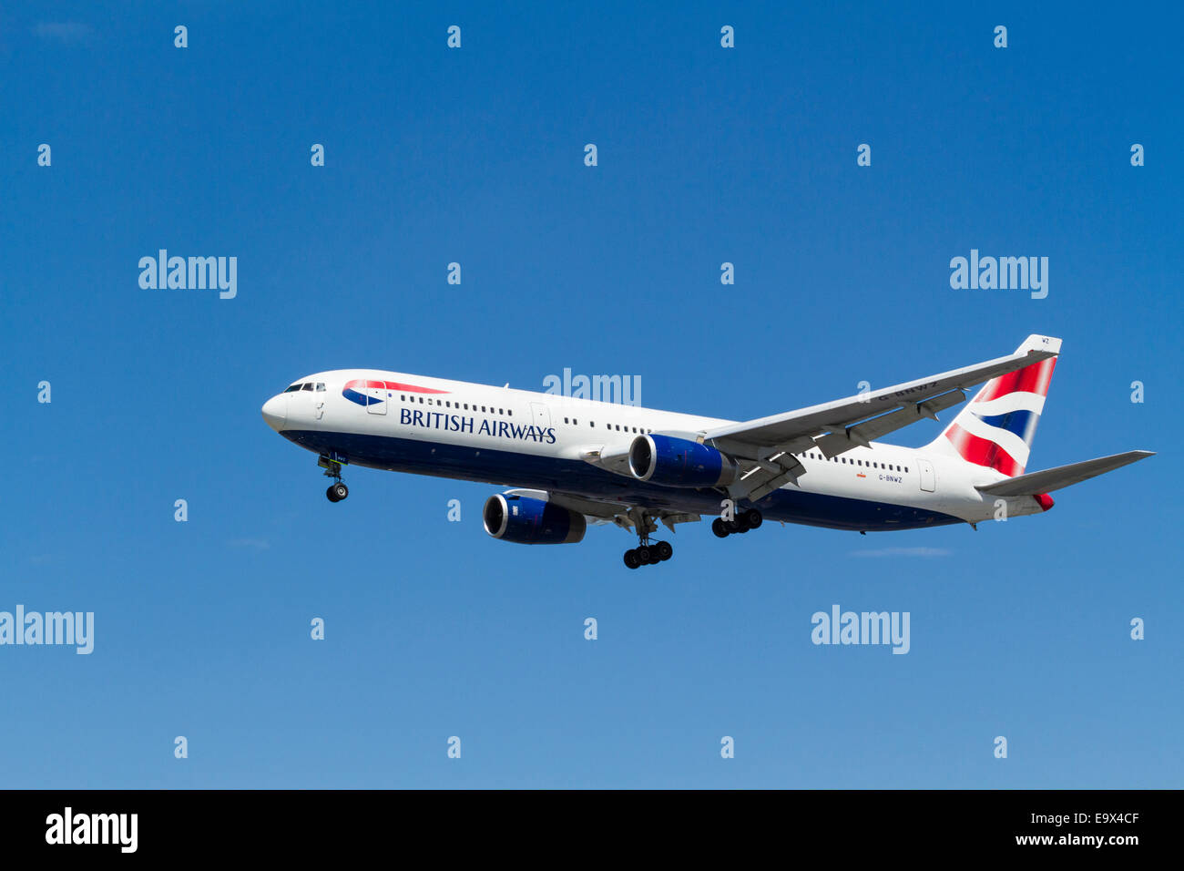 BA aeroplane. British Airways Boeing 767 plane, G-BNWZ, on landing ...