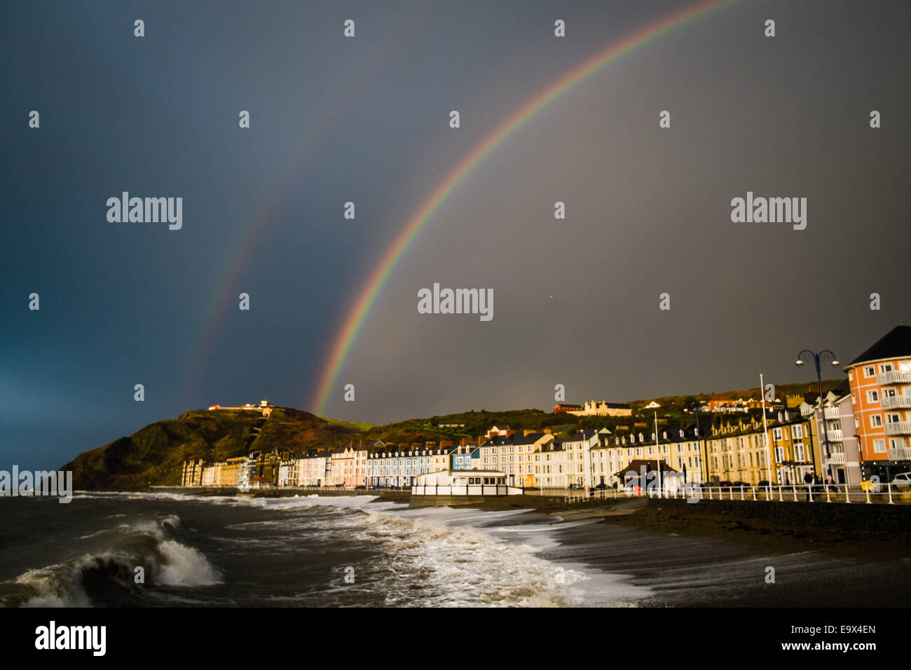 Aberystwyth, Wales, UK. 3rd November, 2014. Cold windy and very wet ...