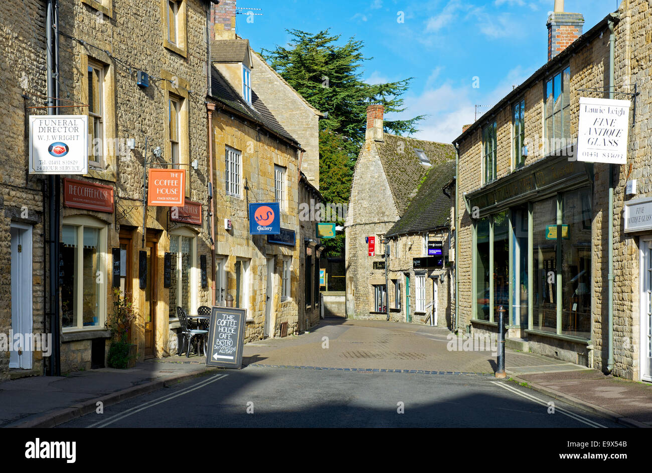 Stow in the wold hi-res stock photography and images - Alamy