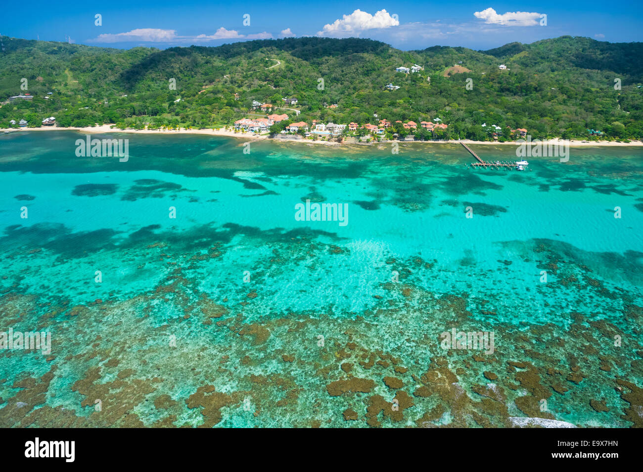 Aerial photo of the island of Roatan, Honduras Stock Photo - Alamy