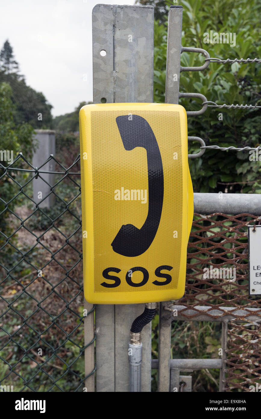 Yellow emergency phone hi-res stock photography and images - Alamy