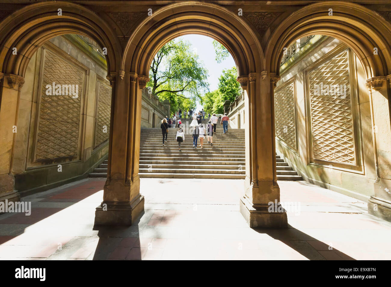 Bethesda arcade central park manhattan hi-res stock photography and images - Alamy