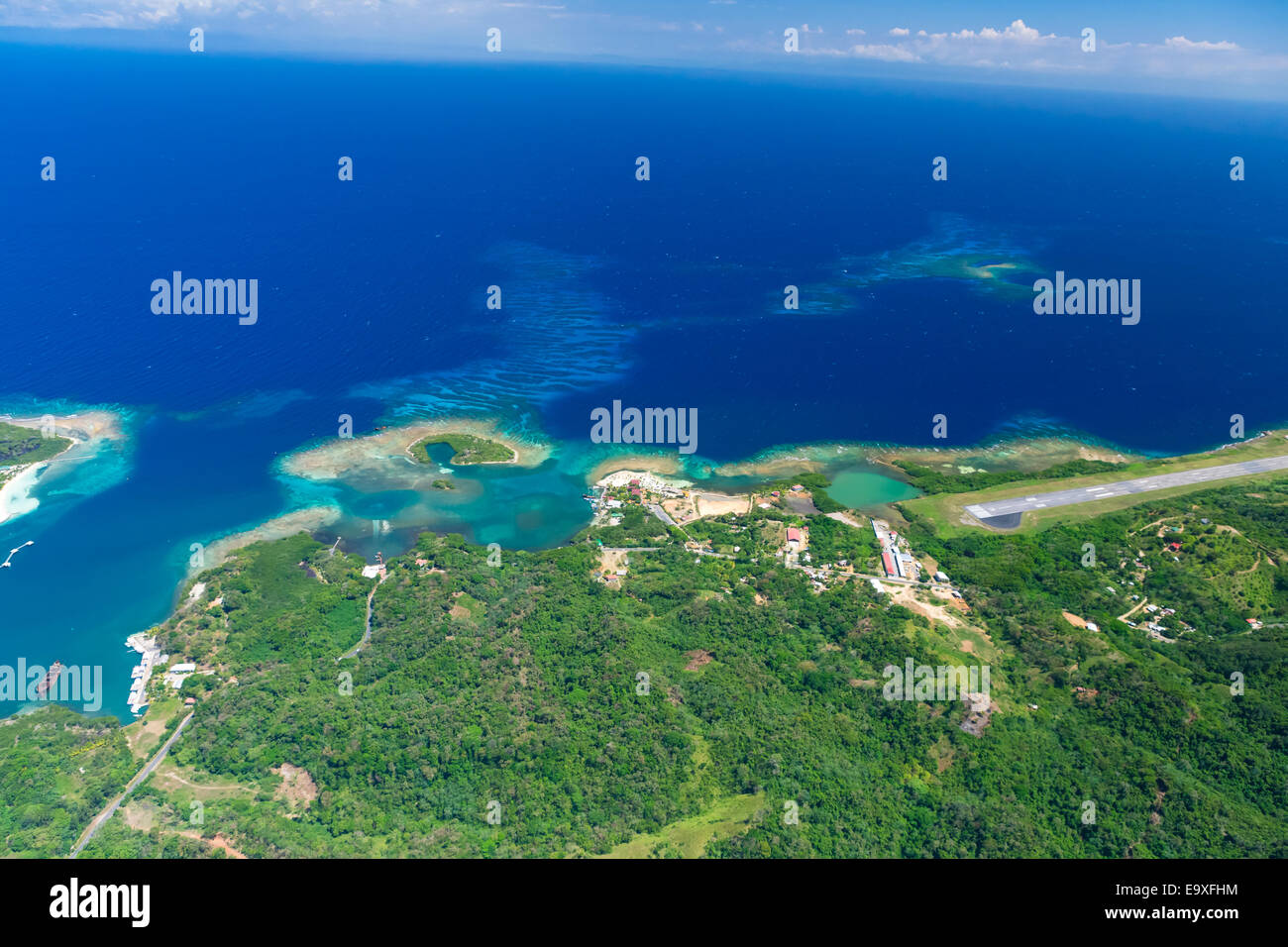 Aerial photo of the island of Roatan, Honduras Stock Photo - Alamy