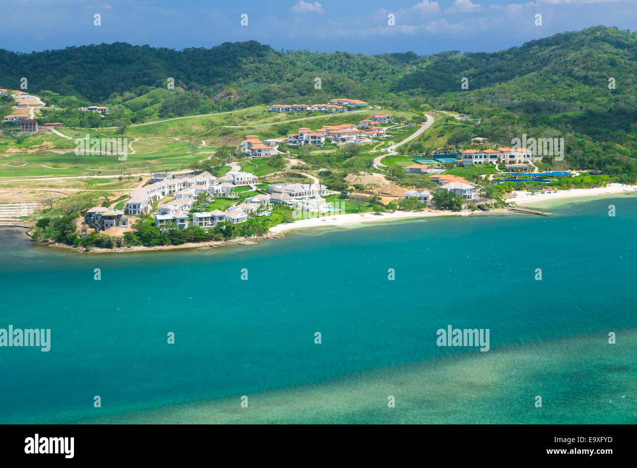 Aerial photo of the island of Roatan, Honduras Stock Photo - Alamy