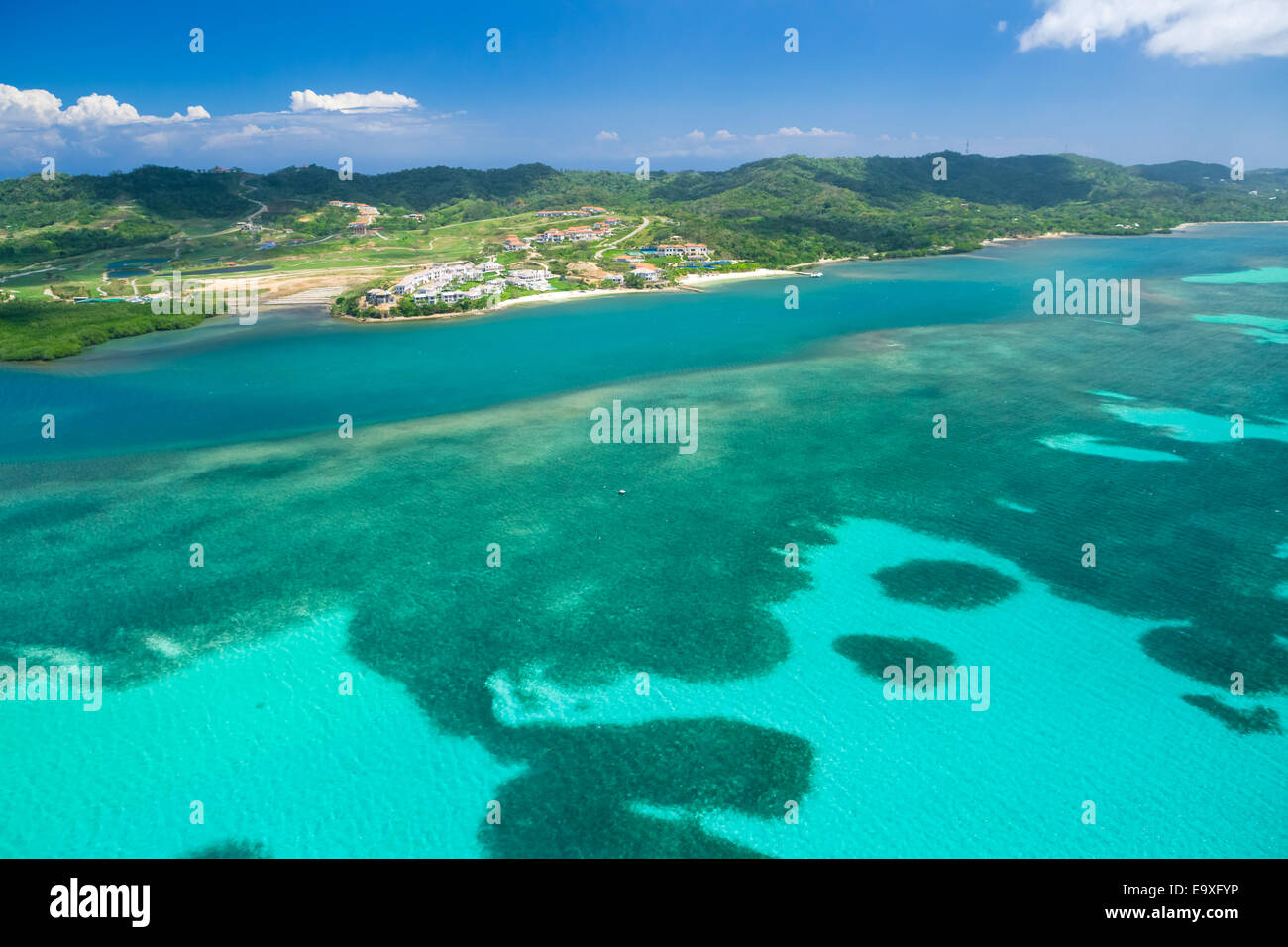 Aerial photo of the island of Roatan, Honduras Stock Photo - Alamy