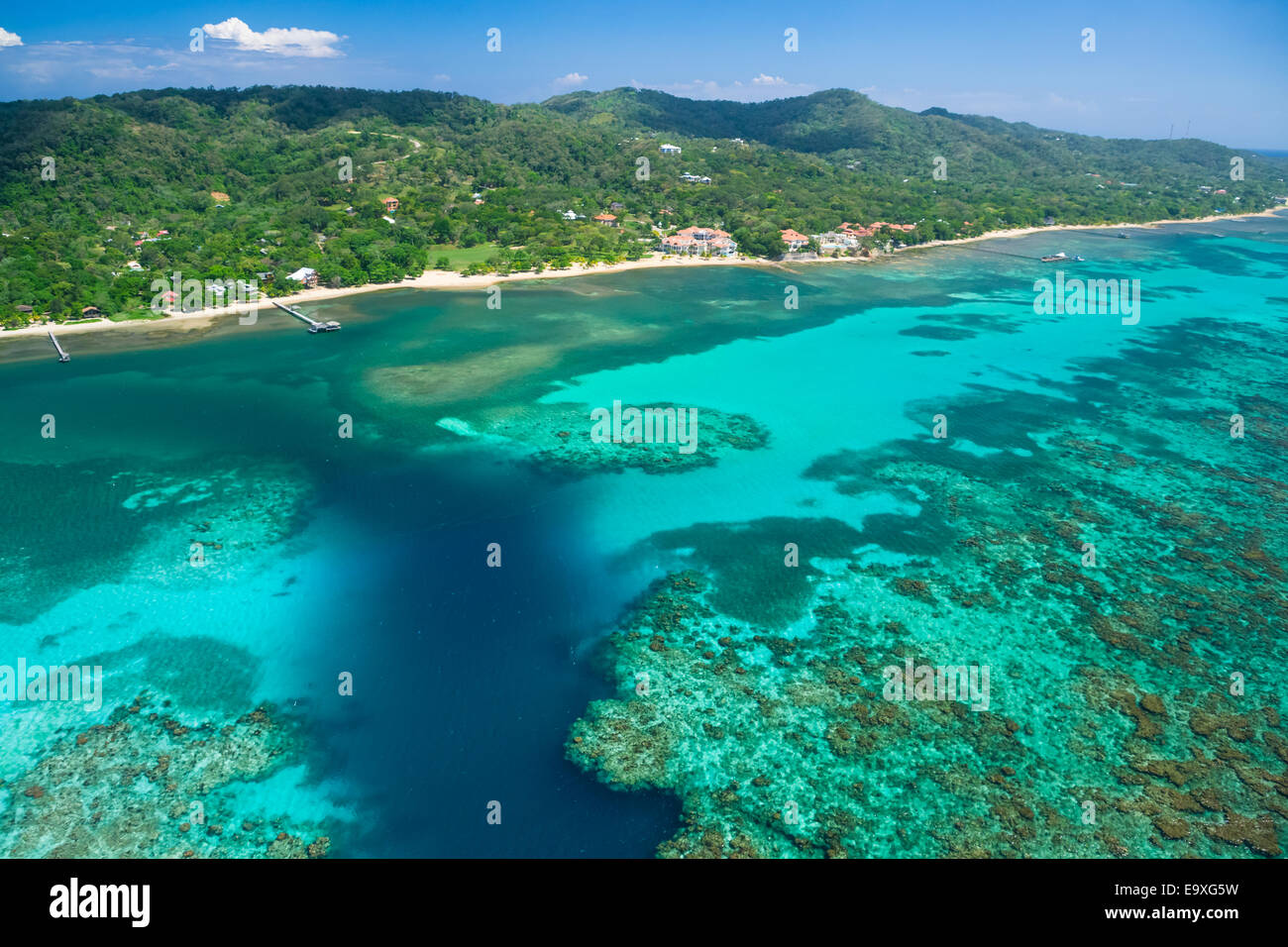 Aerial photo of the island of Roatan, Honduras Stock Photo - Alamy