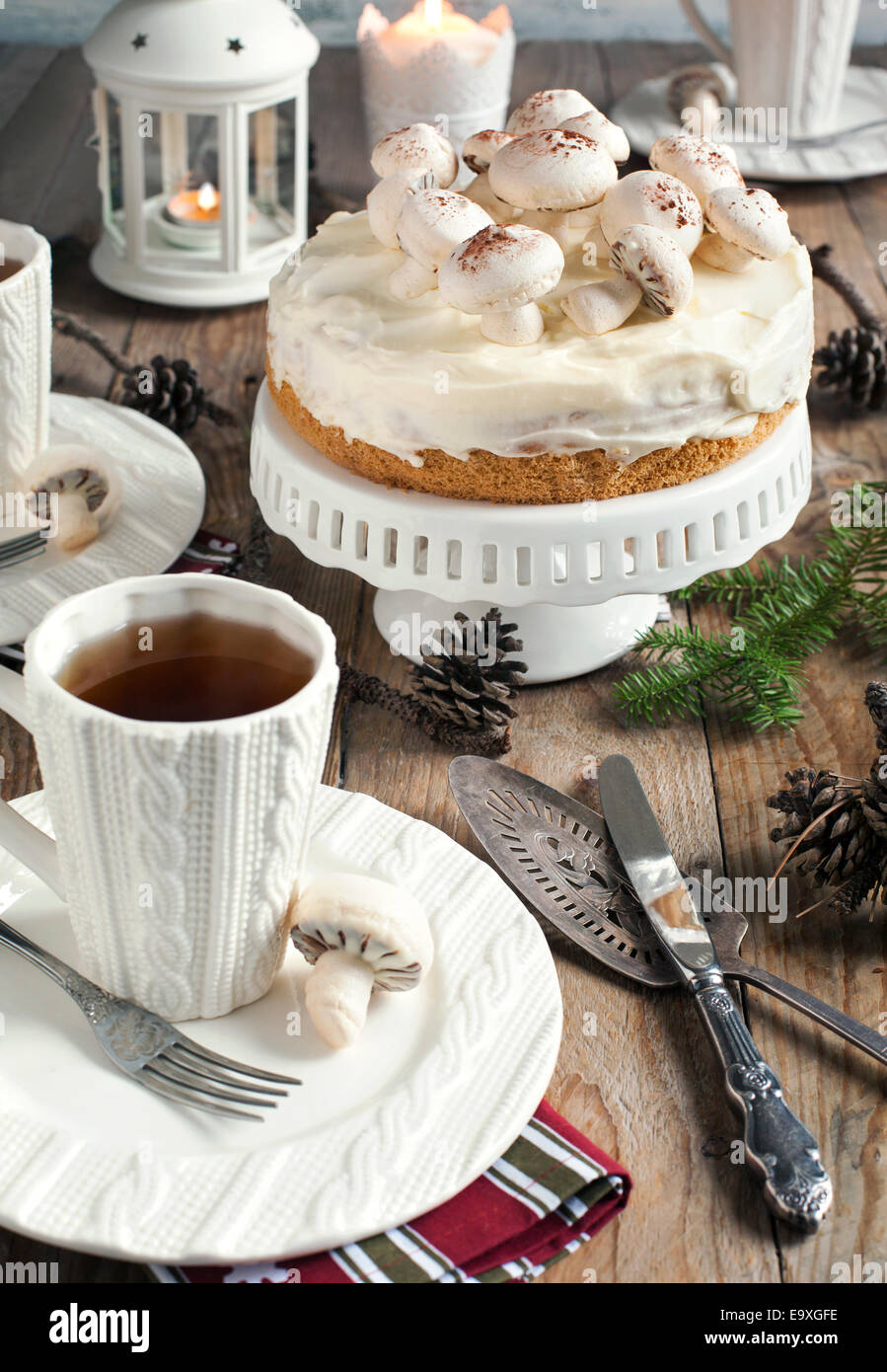 Table setting with cake Stock Photo - Alamy