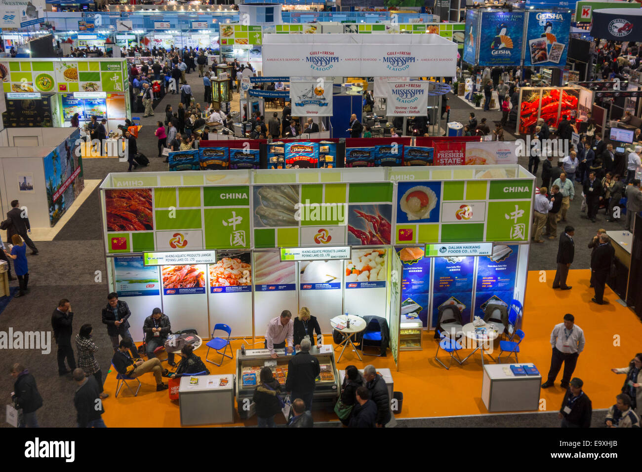 Show booths hi-res stock photography and images - Alamy