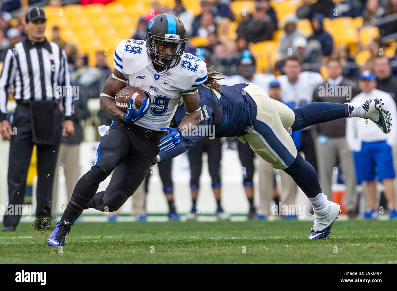 Pittsburgh, Pennsylvania, USA. 1st Nov, 2014. Duke RB SHAUN WILSON (29 ...