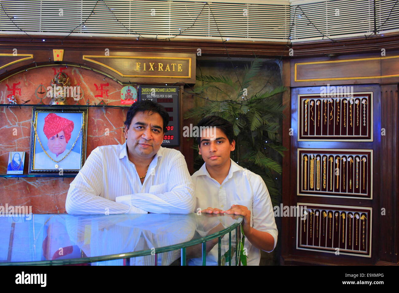Mumbai, India. 21st Oct, 2014. The Family of Raju Solanki (with his son ...