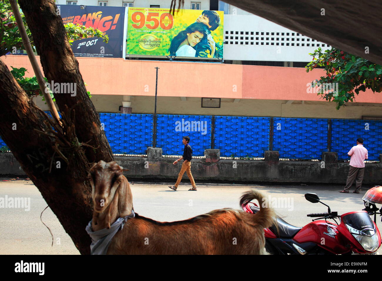 Mumbai, Maharashtra, India. 10th Oct, 2014. Exterior of the Maratha ...