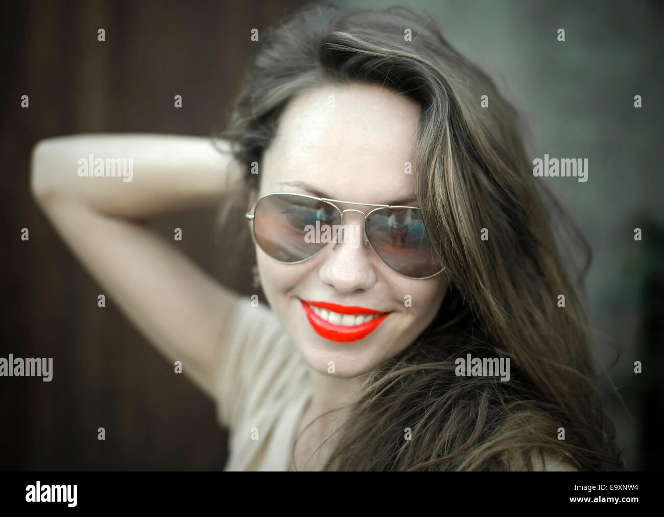 Black girl with red lips hi-res stock photography and images - Alamy