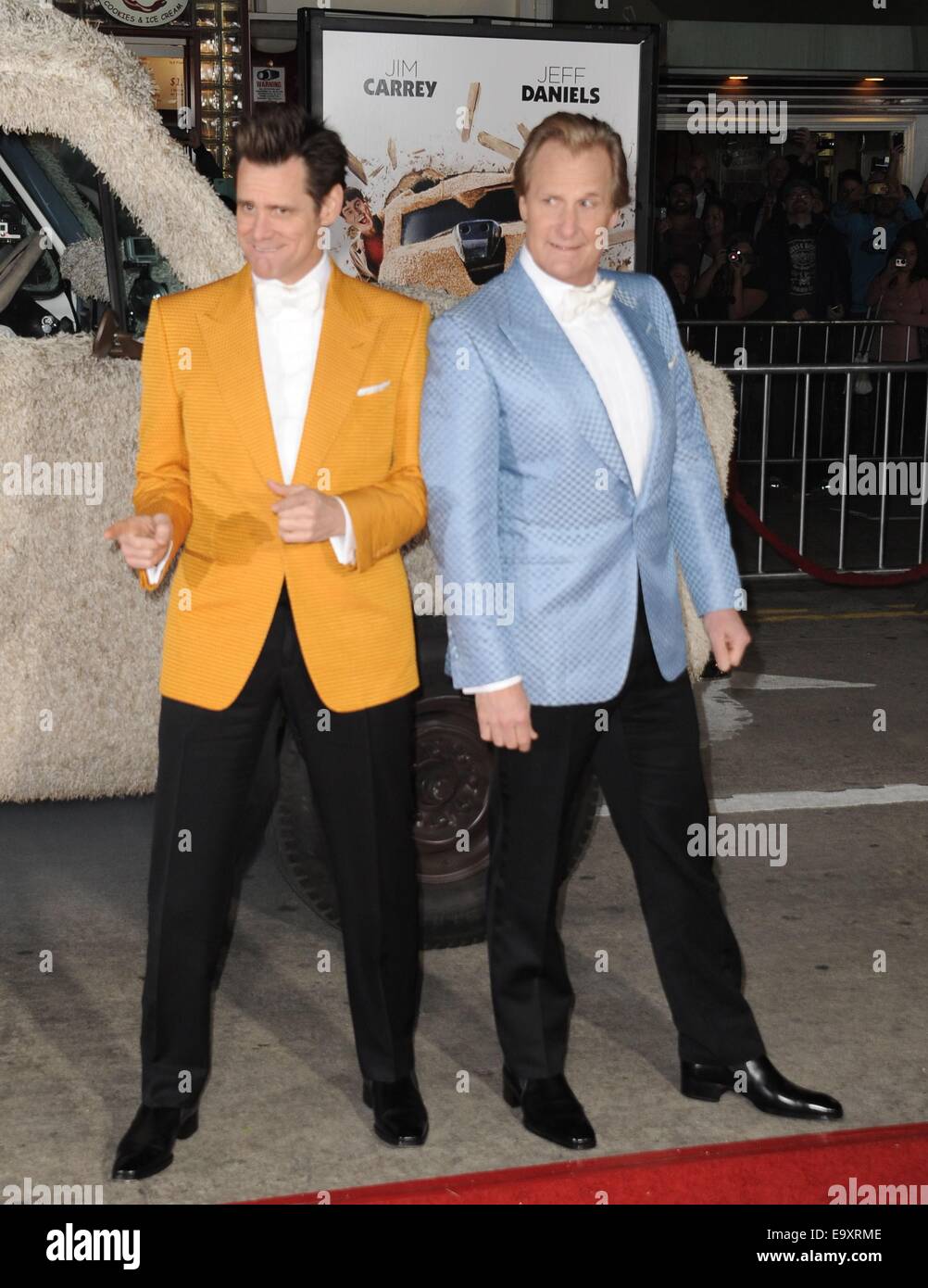 Los Angeles, CA, USA. 3rd Nov, 2014. Jim Carrey, Jeff Daniels at ...