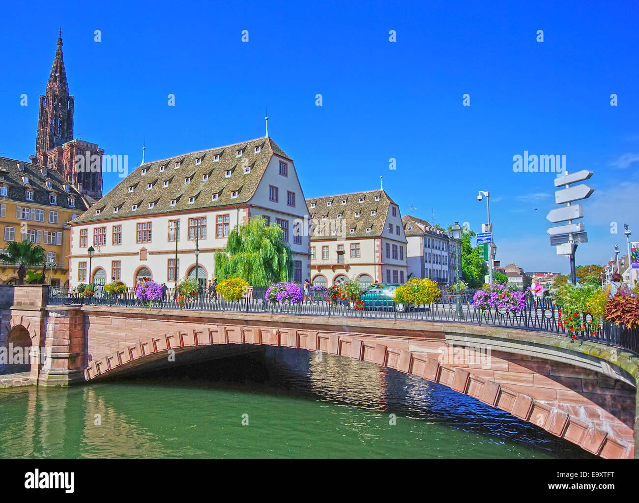Beautiful Strasbourg view with a bridge and historic constructions ...
