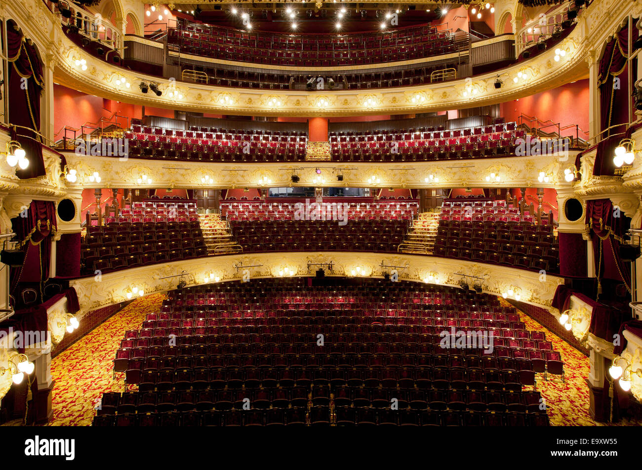 Newcastle theatre britain hi-res stock photography and images - Alamy