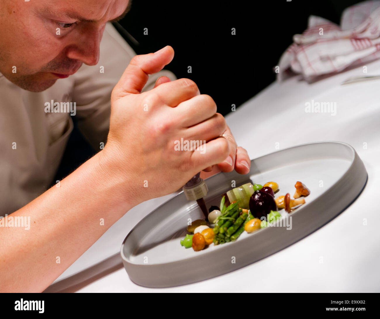 Berlin, Germany. 16th July, 2014. Michelin star chef Hendrik Otto ...