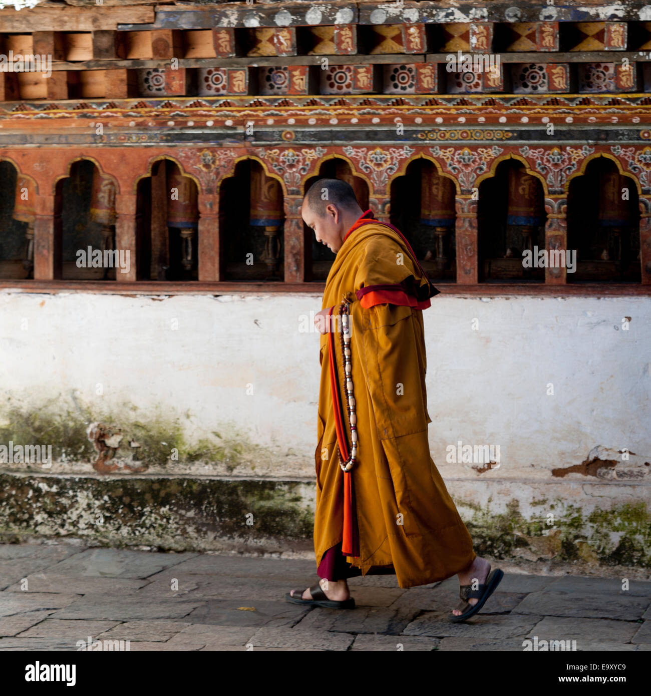 Wangdue dzong hi-res stock photography and images - Alamy
