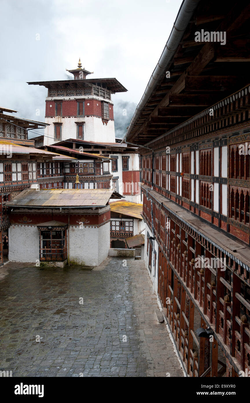 Facade of Trongsa Dzong, Trongsa, Bhutan Stock Photo - Alamy