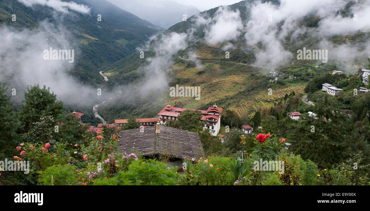 High angle view of Trongsa Dzong, Trongsa, Bhutan Stock Photo - Alamy