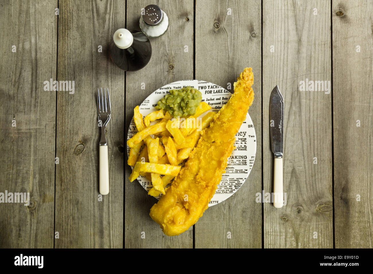 Traditional Fish Chips Mushy Peas Hi Res Stock Photography And Images