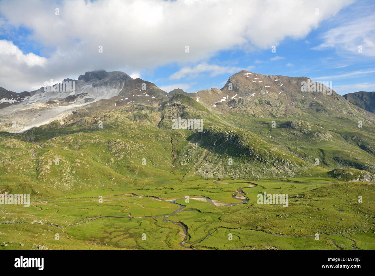 Meander of Timmelsbach stream, in front of Schneeberger Weisse Mountain ...