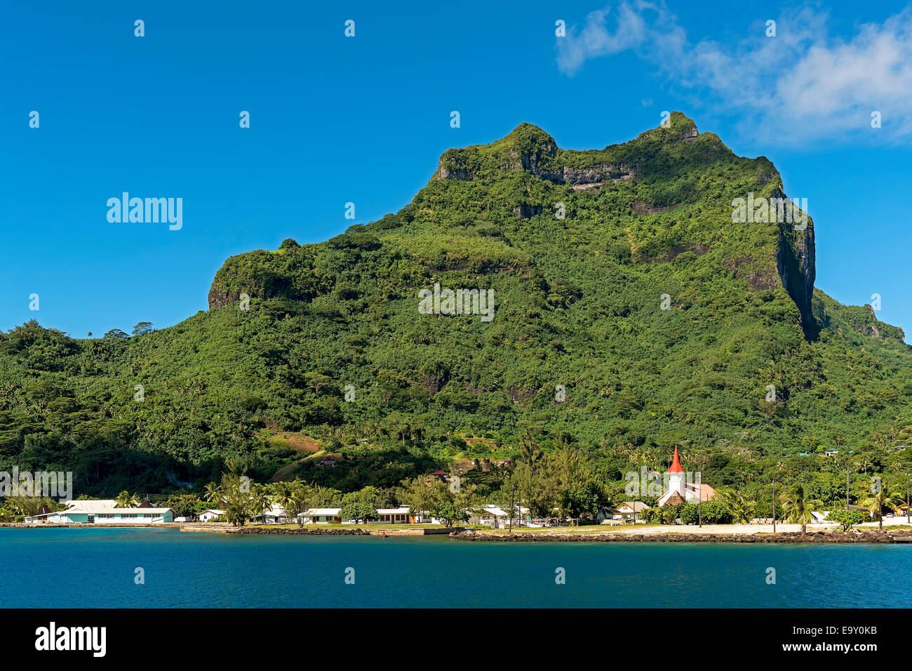 The village of Vaitape, Bora Bora, French Polynesia Stock Photo - Alamy