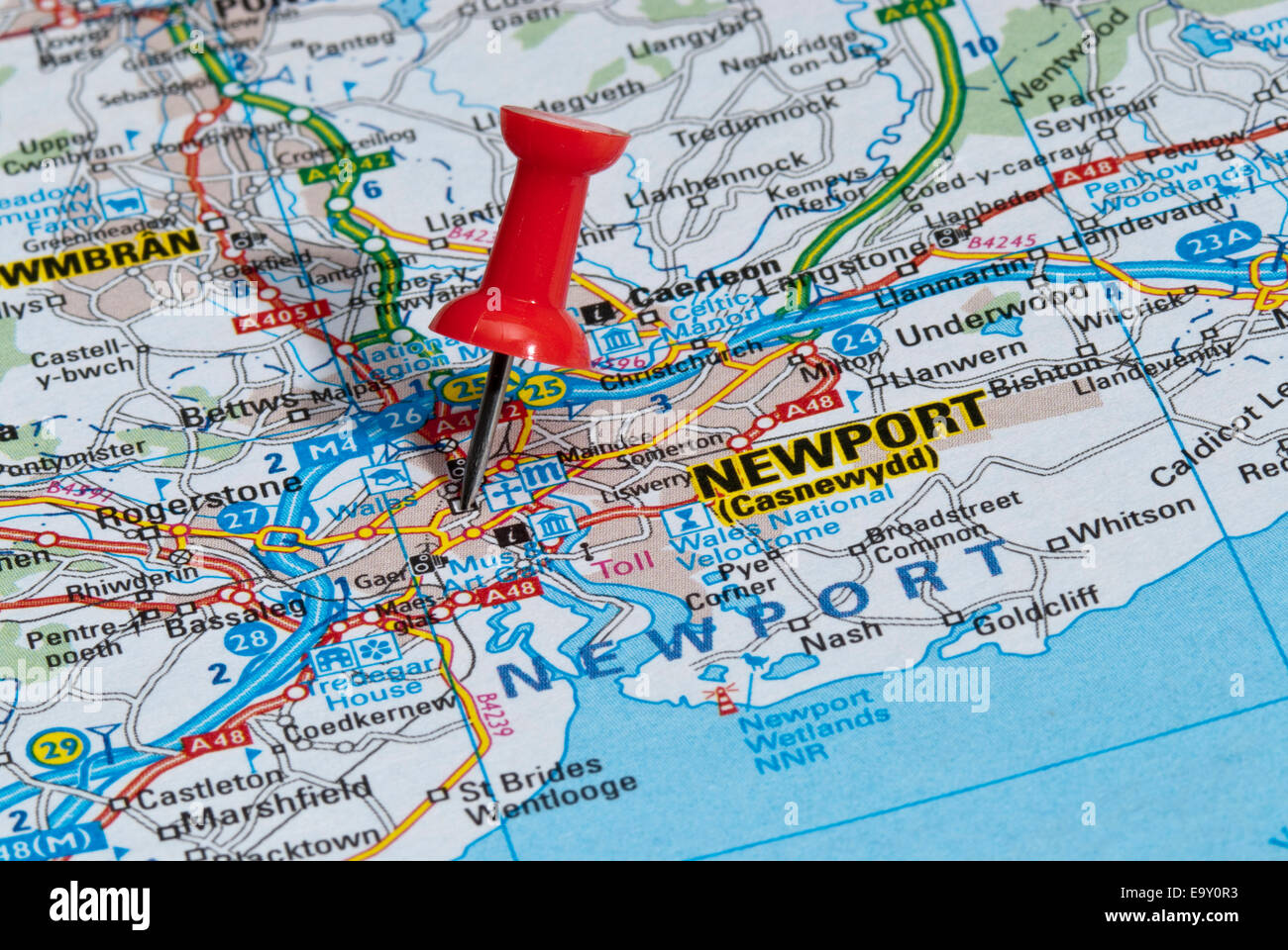 red map pin in road map pointing to city of Newport Stock Photo - Alamy