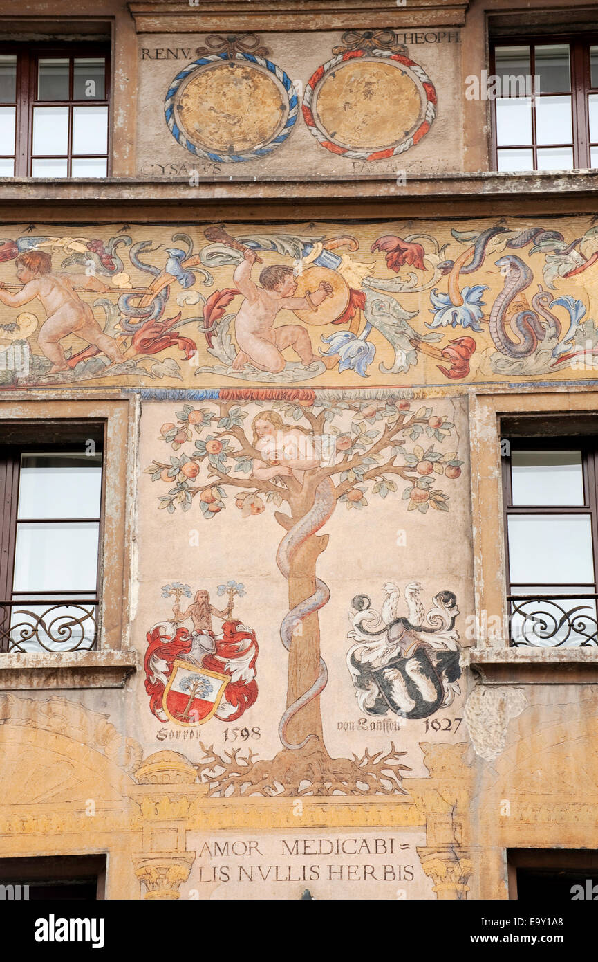 Fresco on the facade of a building on Weinmarkt square, historic town ...
