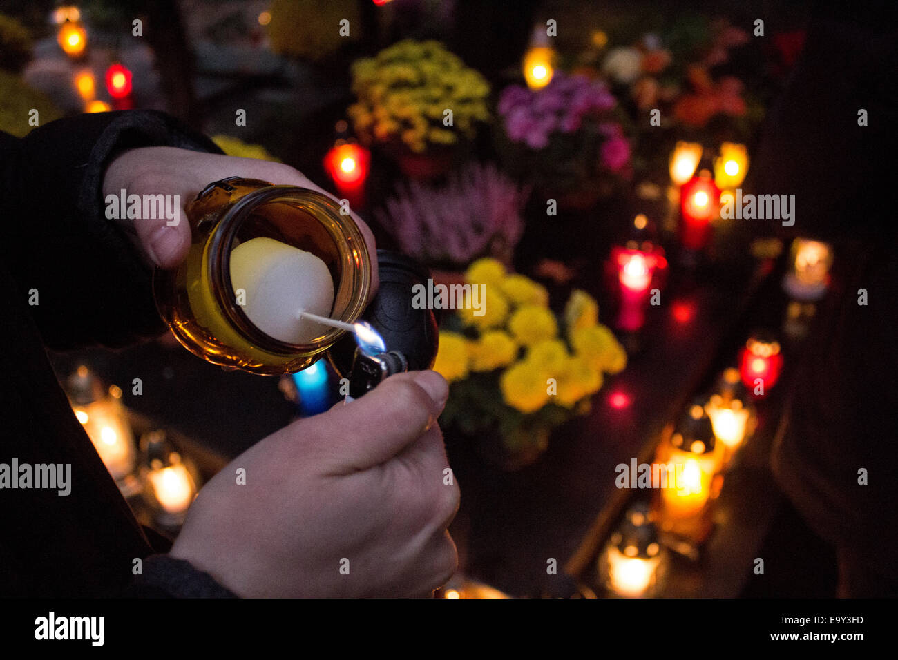 Candle lighting ceremony cemetery hi-res stock photography and images ...