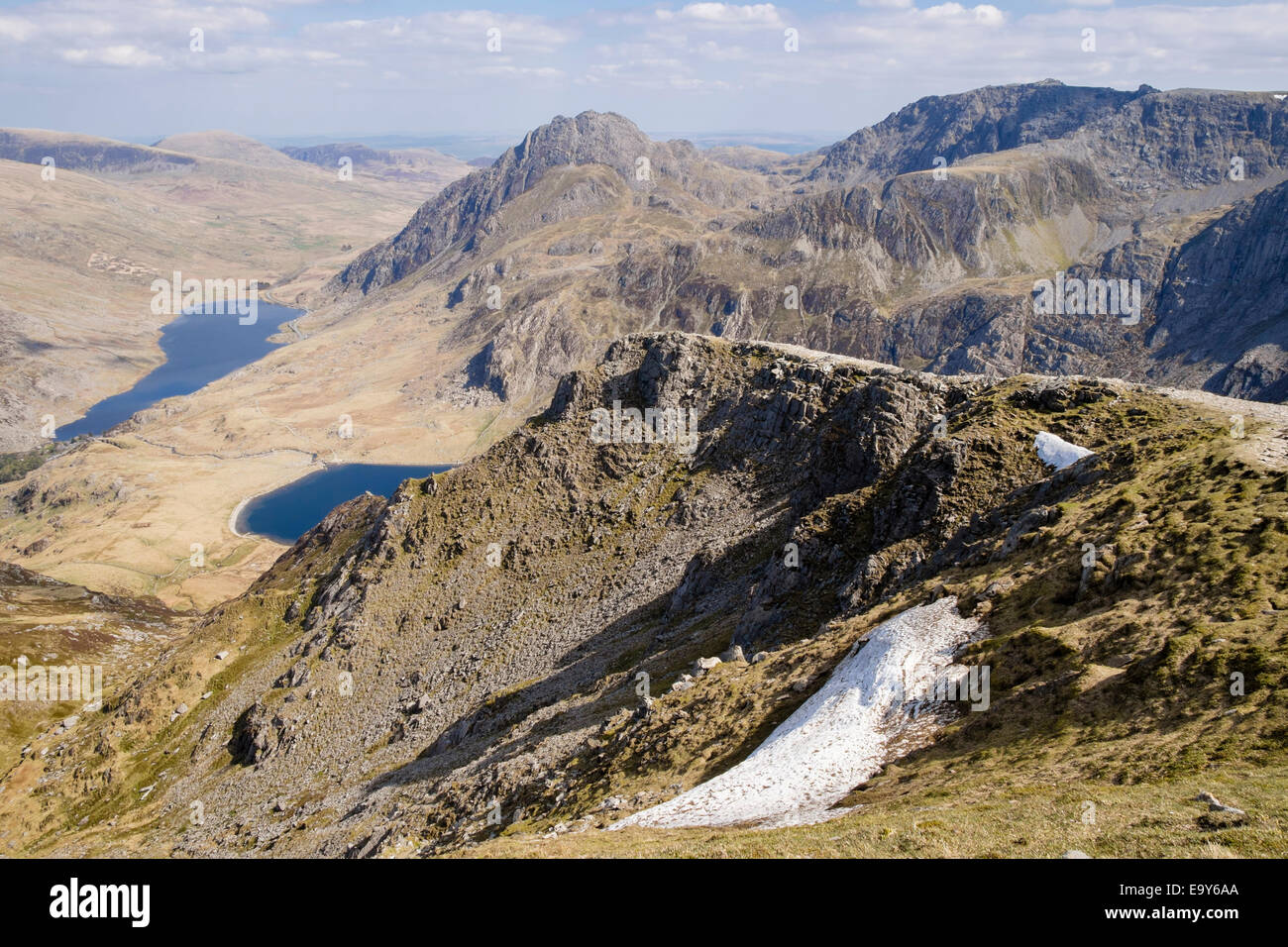 Y Garn south east ridge and view to Ogwen valley Tryfan and Glyderau in ...