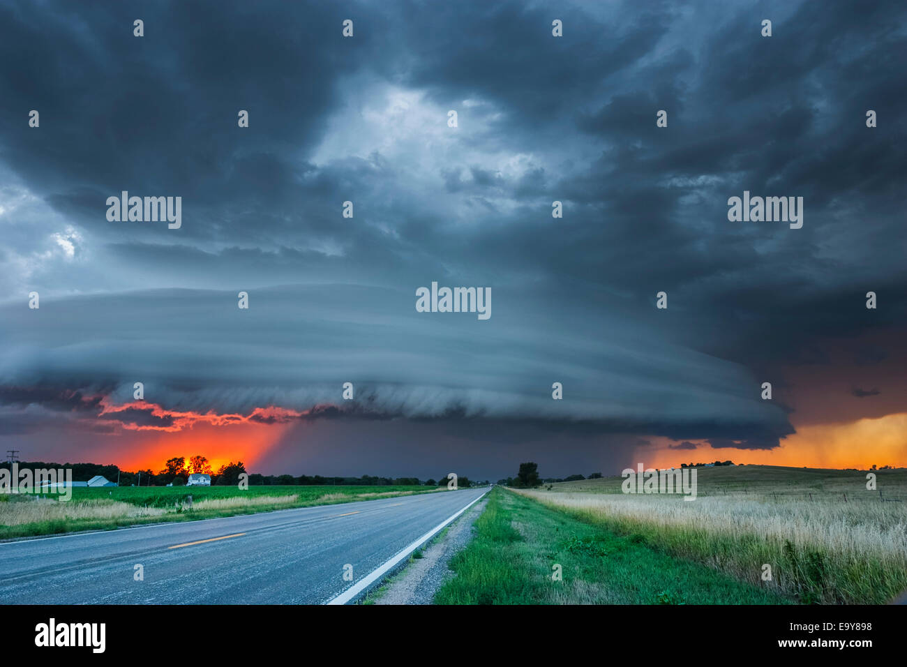 Vivid sunset under severe storm in central Nebraska Stock Photo - Alamy