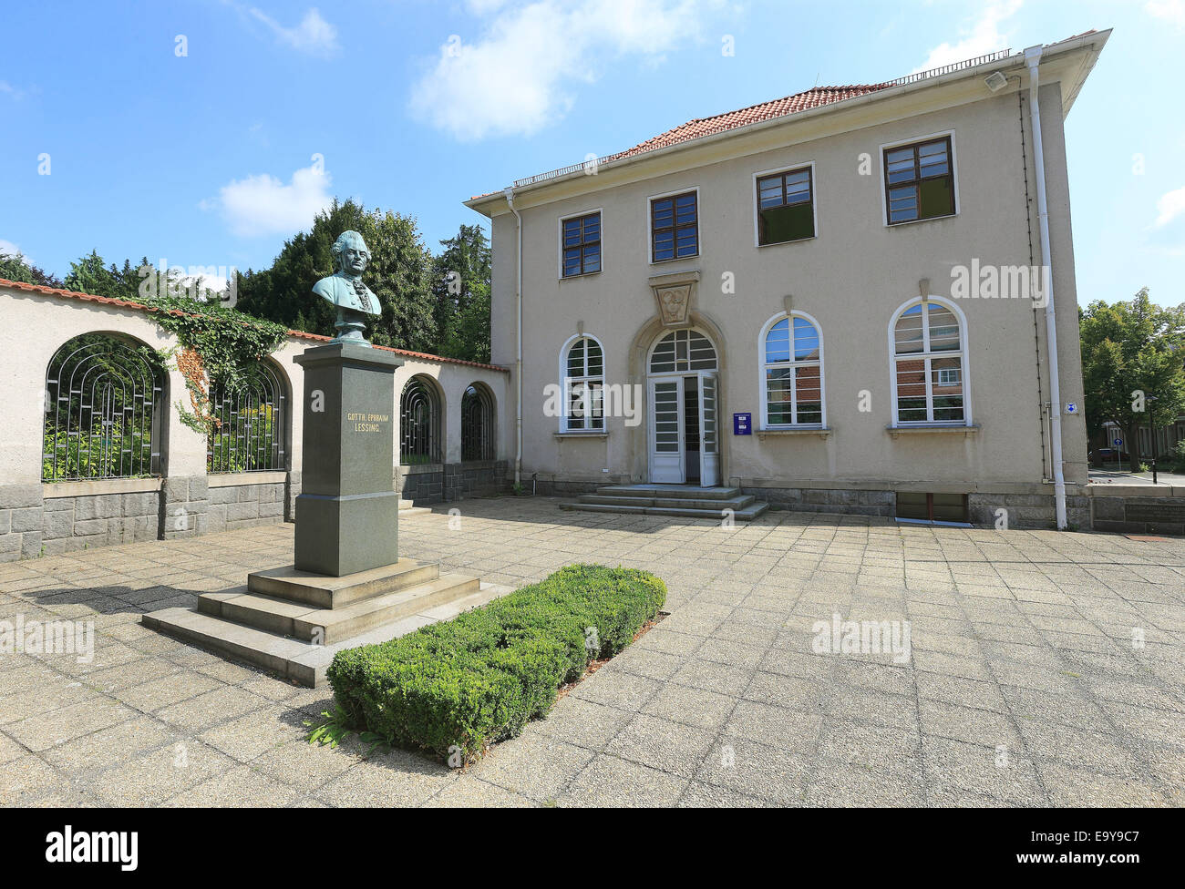 Kamenz, Germany. 8th Aug, 2014. The bust of 18th century German poet ...