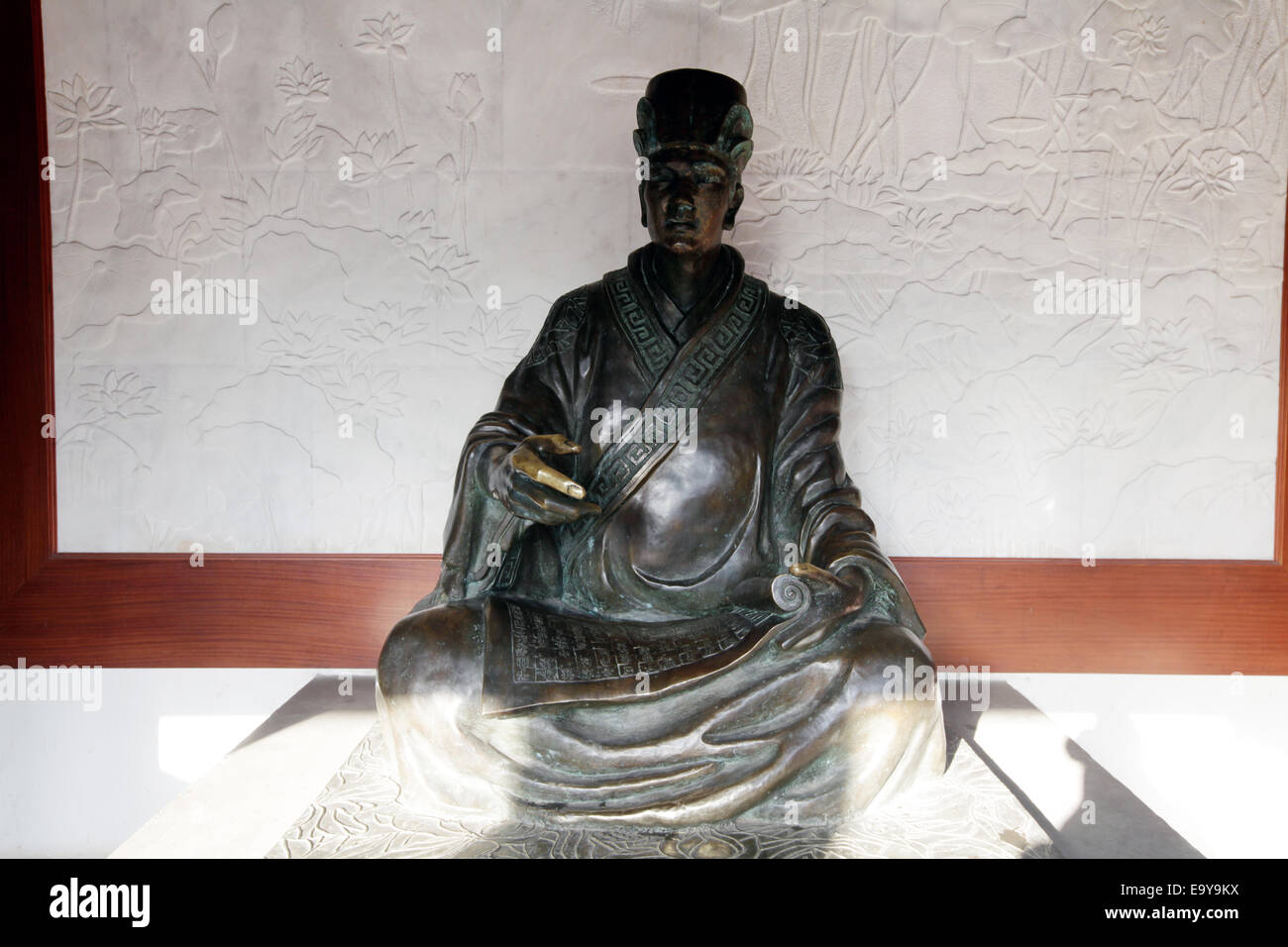 The ancient statue pengan hi-res stock photography and images - Alamy