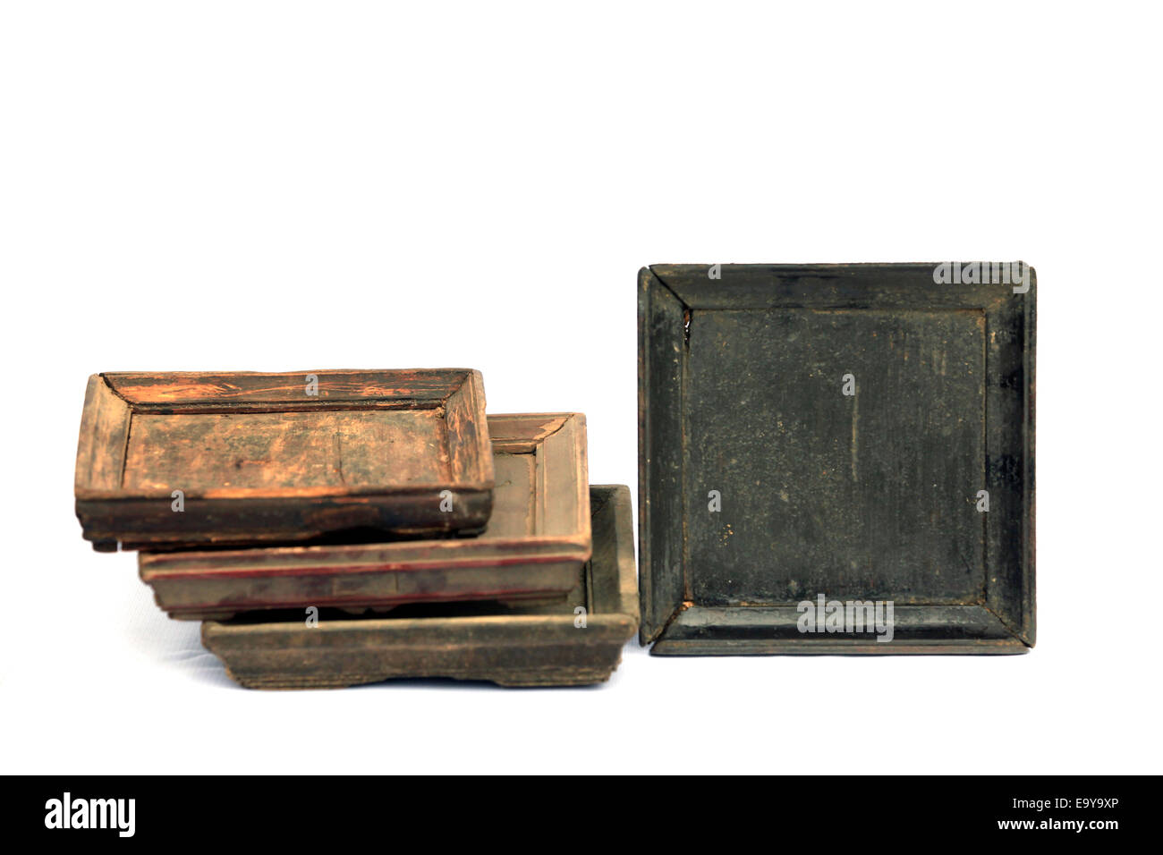 Old objects plate Stock Photo - Alamy