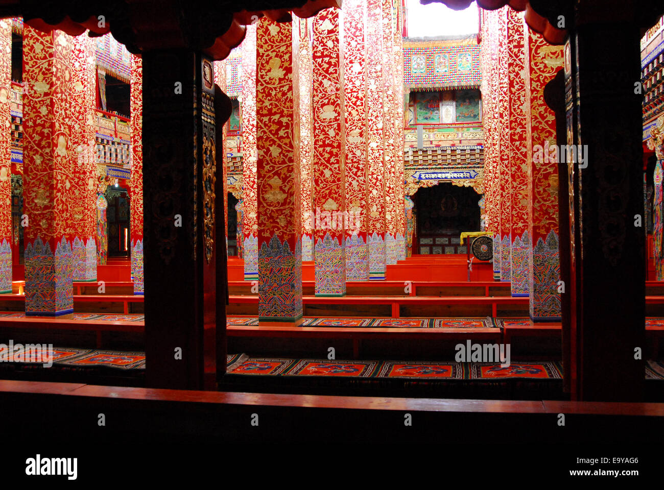 Abbey big Jintang Stock Photo - Alamy