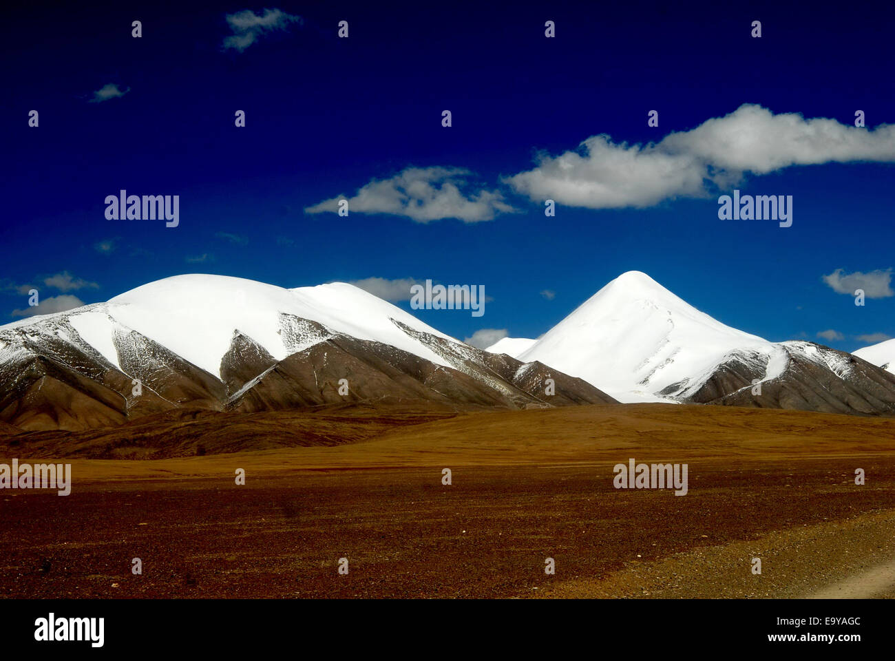 Qinghai Tourism In The West High Resolution Stock Photography and ...