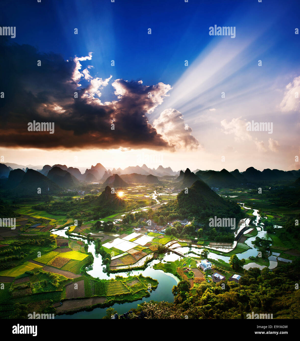 Guilin, Yangshuo scenery Stock Photo - Alamy