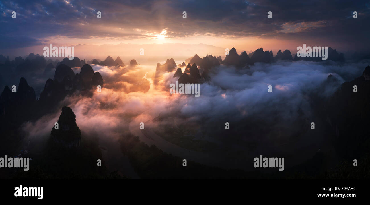Guilin, Yangshuo scenery Stock Photo - Alamy