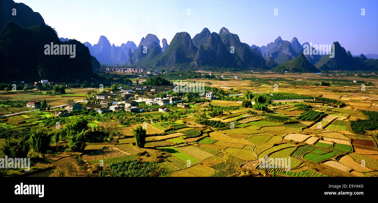 Guilin, Yangshuo scenery Stock Photo - Alamy